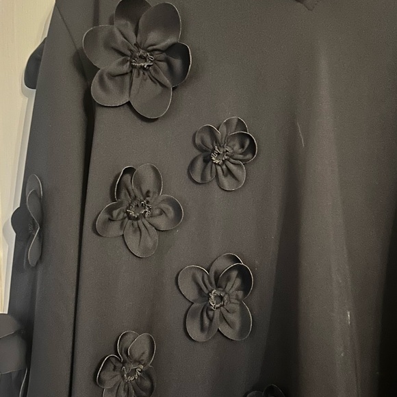 Caryn Lawn | Tops | Caryn Law Black Dress Trapeze Style The Flowers ...